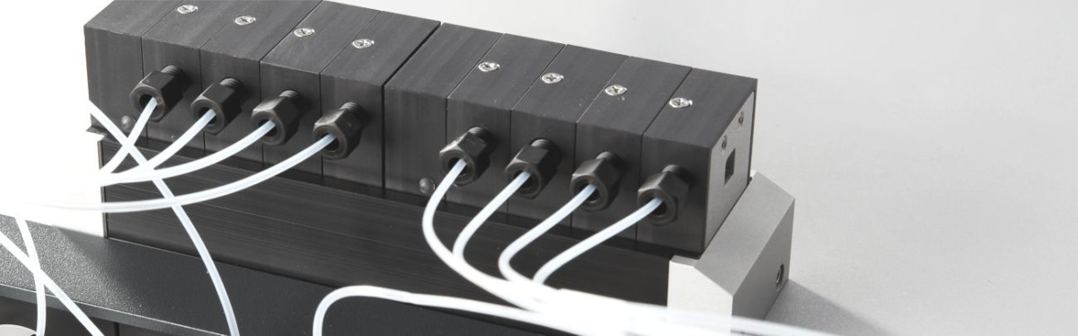 Microarray Printer with non-contact piezo tips for multiparameter analysis